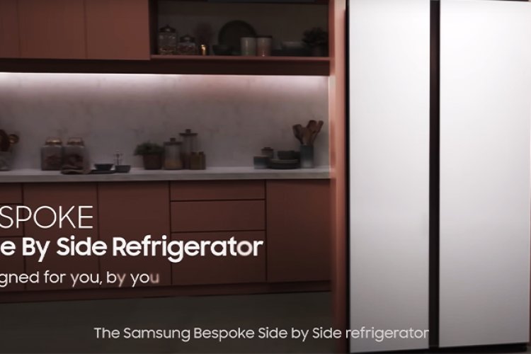 According to a new advertisement from Samsung, this refrigerator will ...